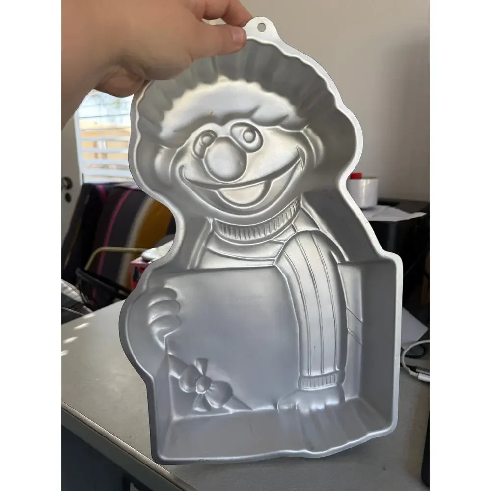 Wilton | Kitchen | Ernie Birthday Cake Pan Vintage Wilton Sesame Street ...
